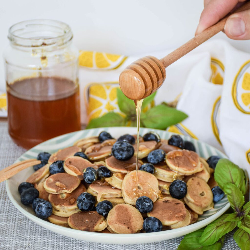 Mini banana pancakes